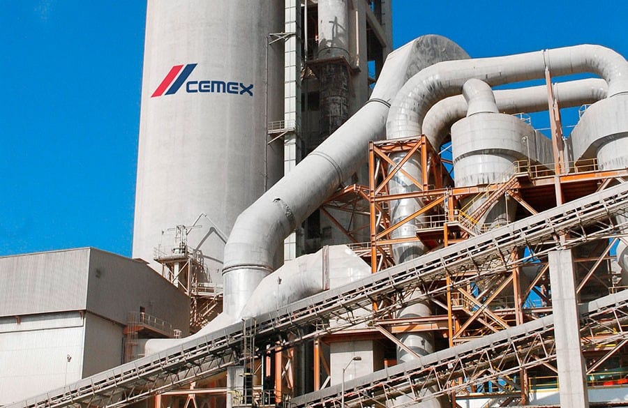 Cemex marca récord de producción en 2015