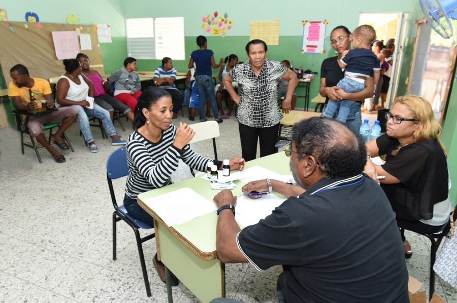CDEEE y Punta Catalina realizan operativo médico en Baní