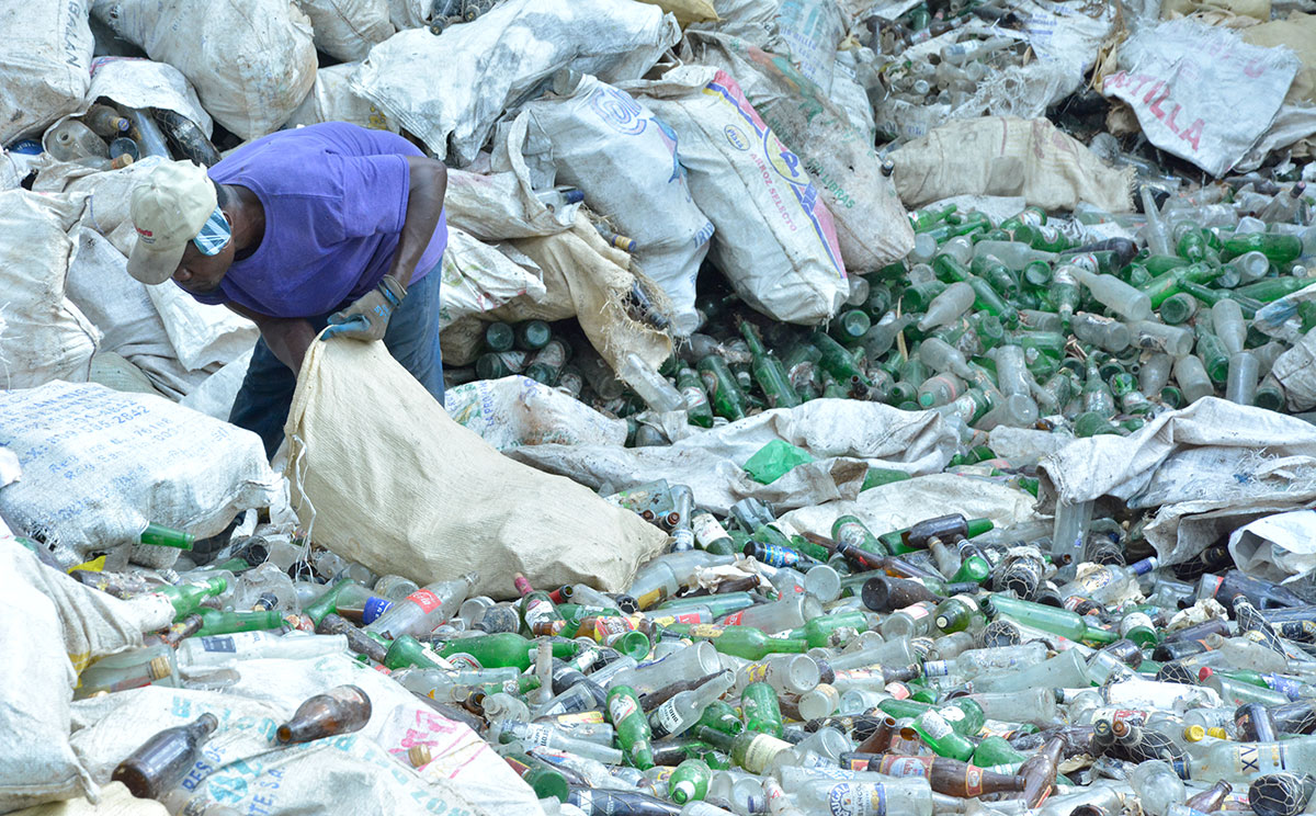 Los recicladores se sustentan mientras ayudan el medio ambiente